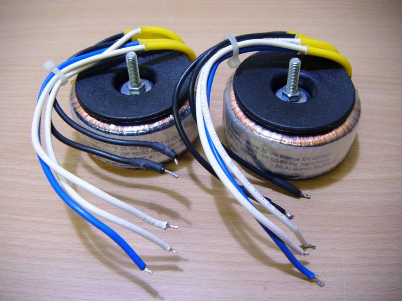 TOREL TRASFORMATORE TOROIDALE 15-0-15 V 20VA 2pz