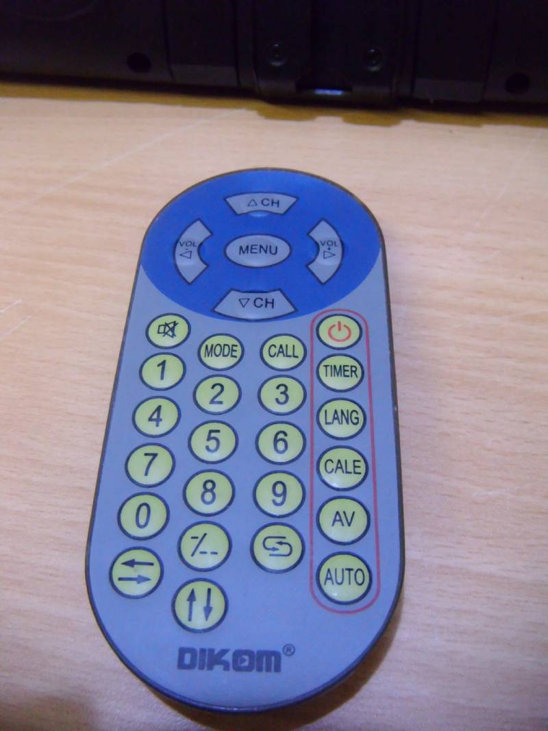 DIKOM TVA-J80B TV LCD PORTATILE – 12V DC PORTABLE LCD TV / MONITOR