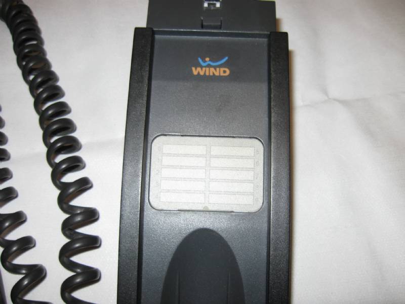 WIND T88-100 TELEFONO A FILO by MASTER